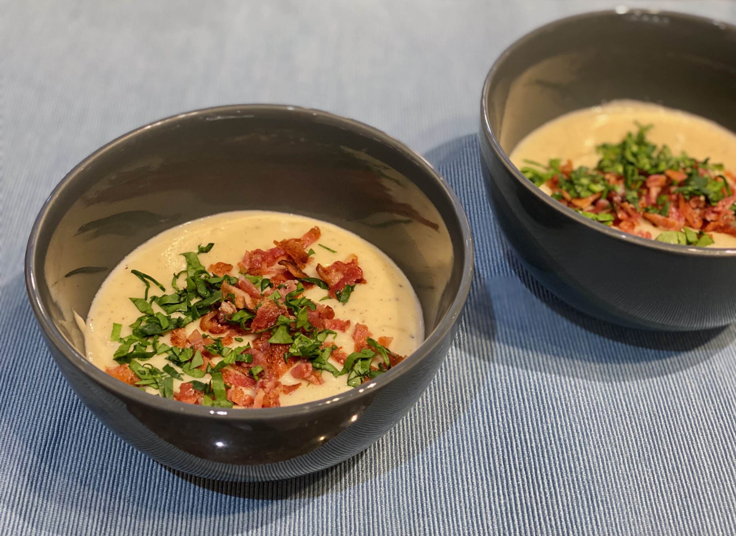 Kremet jordskokksuppe med bacon - Keto Tone